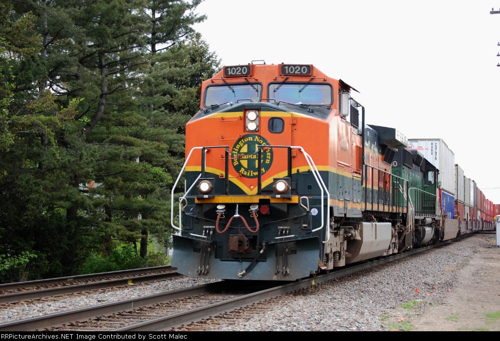 BNSF 1020 & 6780